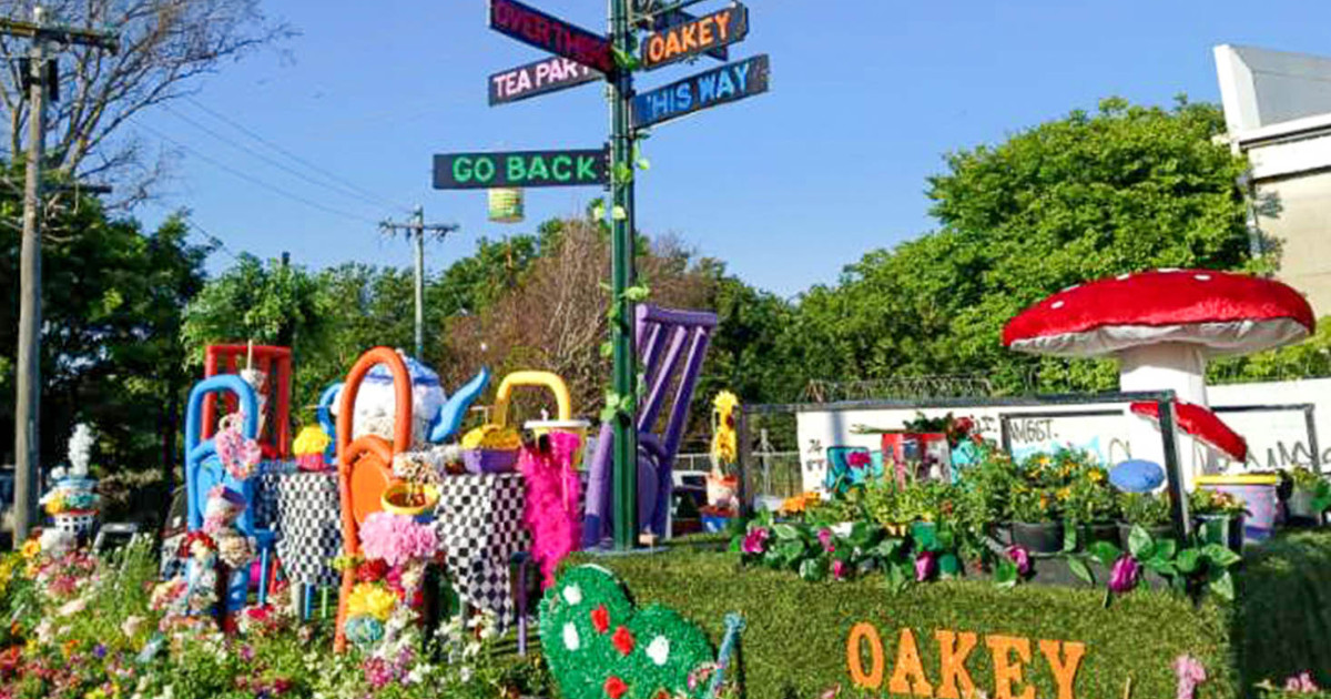 Chamber celebrates float parade | Our News | Local News covering Sport ...